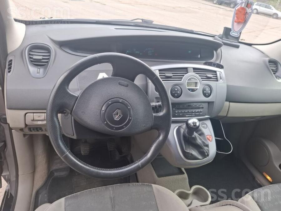 Zaļš Renault Scenic 2006 Daugavpils, ar dzinēja tilpumu 1.60 L un nobraukumu 177 tūkst. km par 1350 €, foto 9 vietnē AUTOMOTO.COM.LV