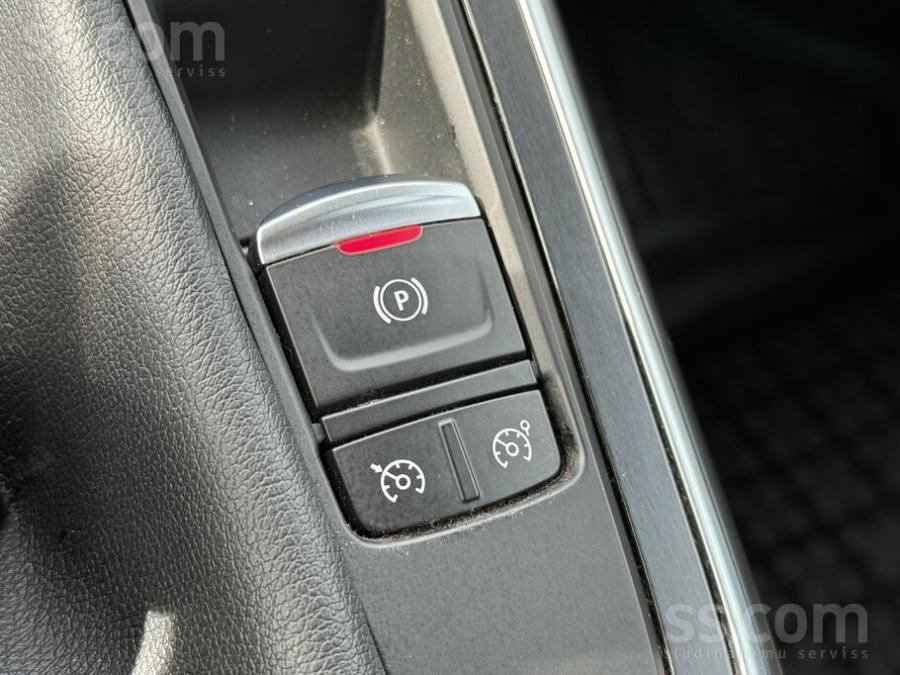 Pelēks Renault Scenic 2018 Liepāja, ar dzinēja tilpumu 1.30 L un nobraukumu 231 tūkst. km par 7700 €, foto 20 vietnē AUTOMOTO.COM.LV