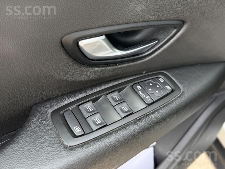 Pelēks Renault Scenic 2018 Liepāja, ar dzinēja tilpumu 1.30 L un nobraukumu 231 tūkst. km par 7700 €, foto 24 vietnē AUTOMOTO.COM.LV