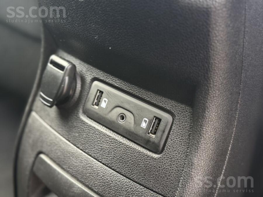 Pelēks Renault Scenic 2018 Liepāja, ar dzinēja tilpumu 1.30 L un nobraukumu 231 tūkst. km par 7700 €, foto 25 vietnē AUTOMOTO.COM.LV