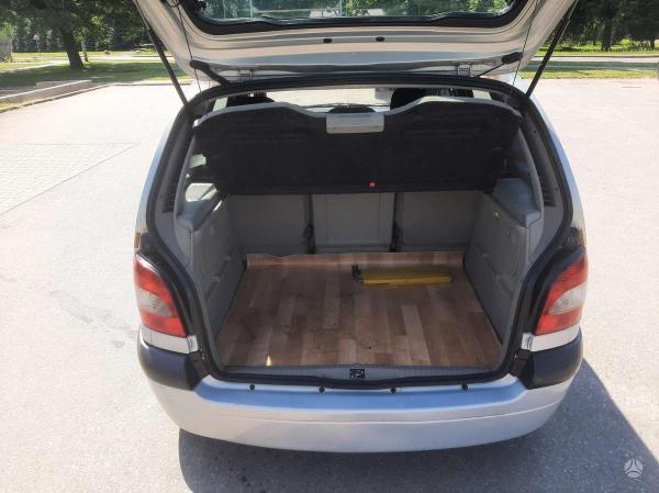 Grey Renault Scenic 2000 in Jonava, with an engine capacity of 1.90 L and mileage of 228 thousand km for 900 €, photo 5 on AUTOMOTO.COM.LV