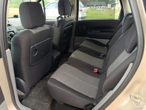 Grey Renault Scenic 2006 in Marijampole, with an engine capacity of 1.60 L and mileage of 202 thousand km for 1300 €, photo 17 on AUTOMOTO.COM.LV