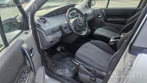 Grey Renault Scenic 2007 in Riga, with an engine capacity of 1.90 L and mileage of 292 thousand km for 800 €, photo 13 on AUTOMOTO.COM.LV