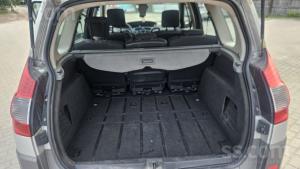 Grey Renault Scenic 2007 in Riga, with an engine capacity of 1.90 L and mileage of 292 thousand km for 800 €, photo 14 on AUTOMOTO.COM.LV