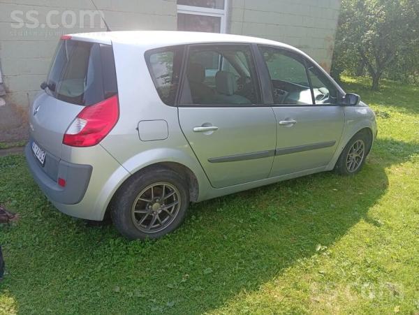 Pelēks Renault Scenic 2009 Liepāja, ar dzinēja tilpumu 1.80 L un nobraukumu 183 tūkst. km par 950 €, foto 3 vietnē AUTOMOTO.COM.LV