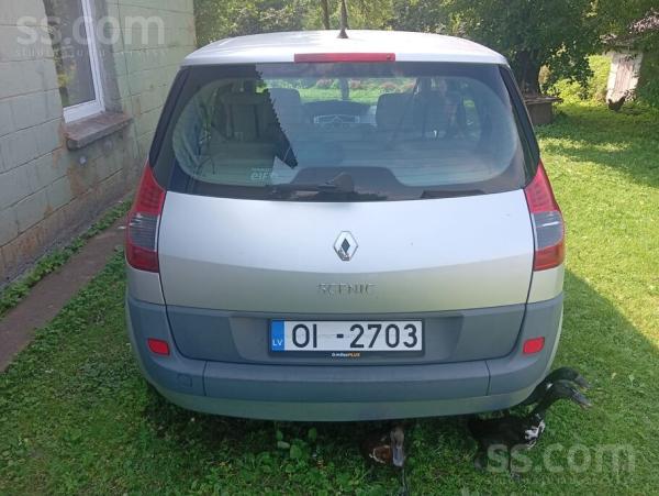Pelēks Renault Scenic 2009 Liepāja, ar dzinēja tilpumu 1.80 L un nobraukumu 183 tūkst. km par 950 €, foto 4 vietnē AUTOMOTO.COM.LV