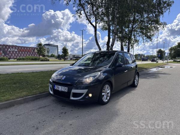 Pelēks Renault Scenic 2010 Rīga, ar dzinēja tilpumu 2.00 L un nobraukumu 257 tūkst. km par 3650 €, foto 1 vietnē AUTOMOTO.COM.LV
