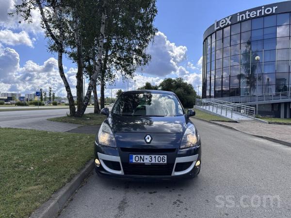 Pelēks Renault Scenic 2010 Rīga, ar dzinēja tilpumu 2.00 L un nobraukumu 257 tūkst. km par 3650 €, foto 2 vietnē AUTOMOTO.COM.LV