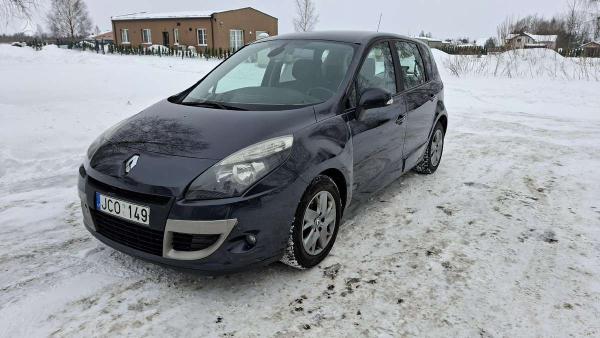 Grey Renault Scenic 2011 in Gargzdai, with an engine capacity of 1.50 L and mileage of 323 thousand km for 2699 €, photo 2 on AUTOMOTO.COM.LV
