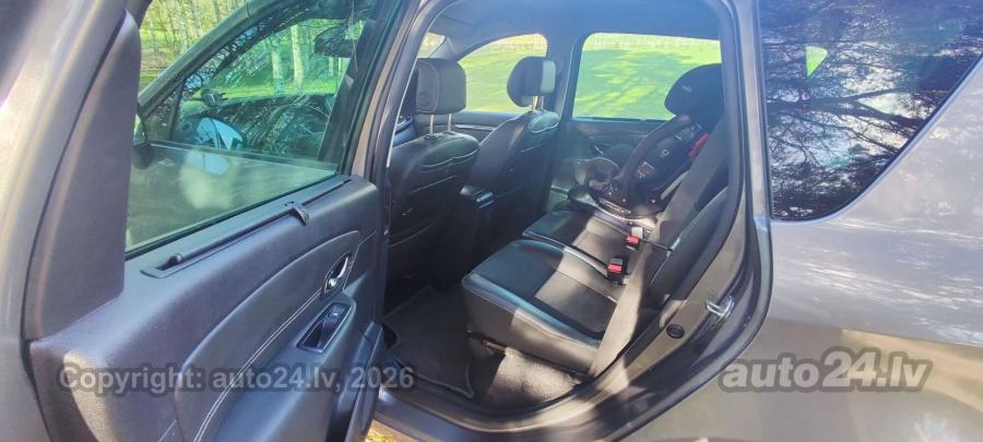 Grey Renault Scenic 2012 in Voru, with an engine capacity of 1.50 L and mileage of 183 thousand km for 4250 €, photo 13 on AUTOMOTO.COM.LV