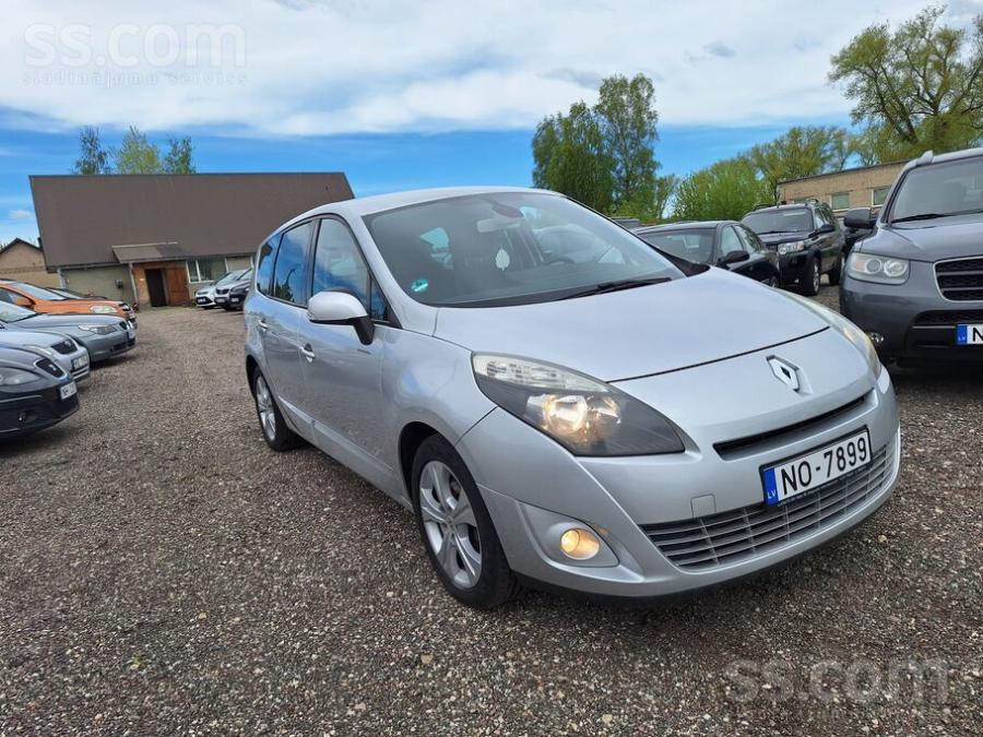 Pelēks Renault Scenic 2012 Daugavpils, ar dzinēja tilpumu 1.60 L un nobraukumu 0 tūkst. km par 4500 €, foto 4 vietnē AUTOMOTO.COM.LV