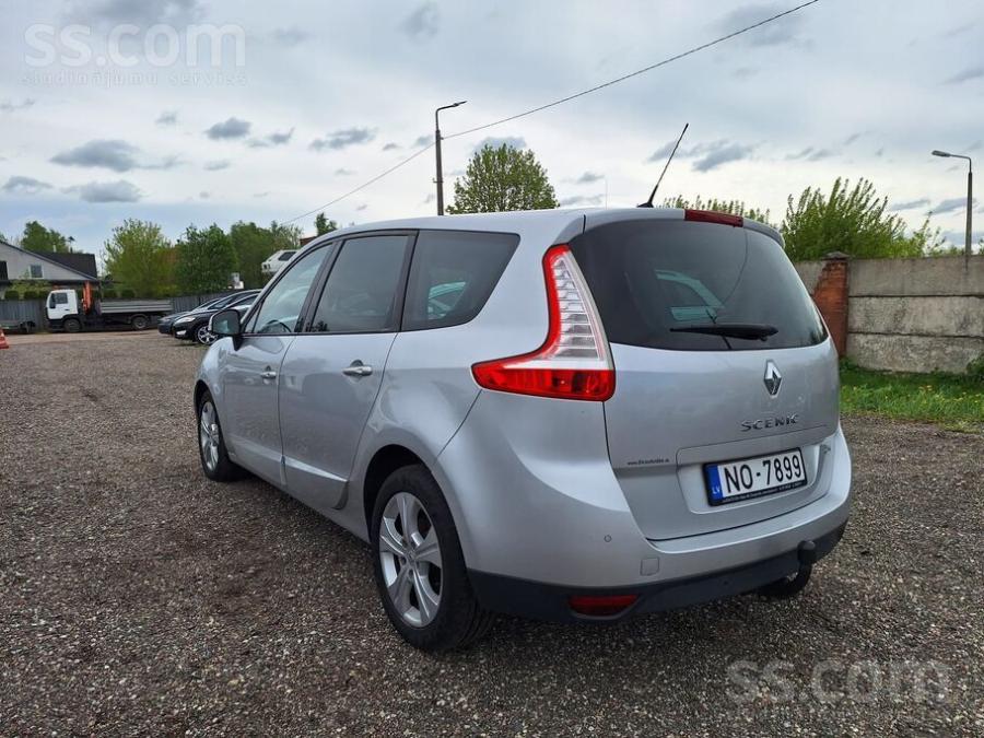 Pelēks Renault Scenic 2012 Daugavpils, ar dzinēja tilpumu 1.60 L un nobraukumu 0 tūkst. km par 4500 €, foto 6 vietnē AUTOMOTO.COM.LV