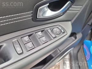 Pelēks Renault Scenic 2012 Daugavpils, ar dzinēja tilpumu 1.60 L un nobraukumu 0 tūkst. km par 4500 €, foto 10 vietnē AUTOMOTO.COM.LV