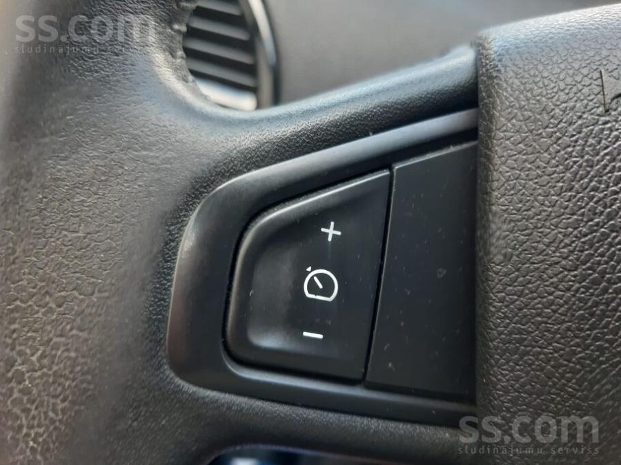 Pelēks Renault Scenic 2012 Daugavpils, ar dzinēja tilpumu 1.60 L un nobraukumu 0 tūkst. km par 4500 €, foto 14 vietnē AUTOMOTO.COM.LV