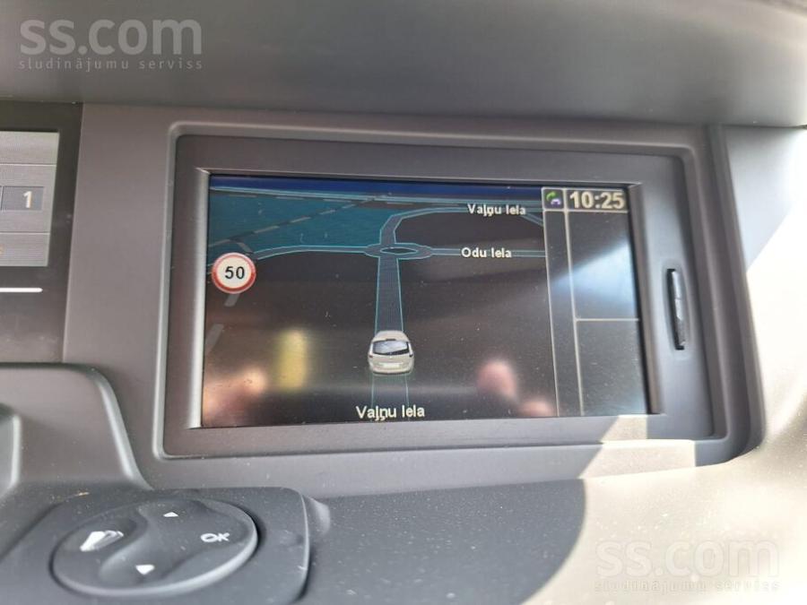 Pelēks Renault Scenic 2012 Daugavpils, ar dzinēja tilpumu 1.60 L un nobraukumu 0 tūkst. km par 4500 €, foto 16 vietnē AUTOMOTO.COM.LV
