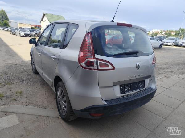 Grey Renault Scenic 2012 in Utena, with an engine capacity of 1.50 L and mileage of 213 thousand km for 2990 €, photo 9 on AUTOMOTO.COM.LV