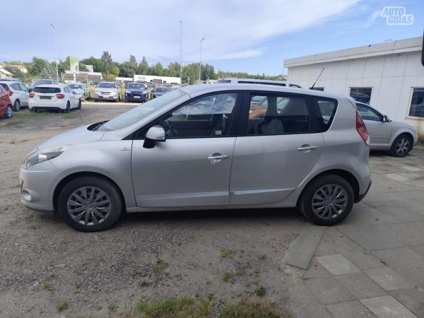 Grey Renault Scenic 2012 in Utena, with an engine capacity of 1.50 L and mileage of 213 thousand km for 2990 €, photo 11 on AUTOMOTO.COM.LV