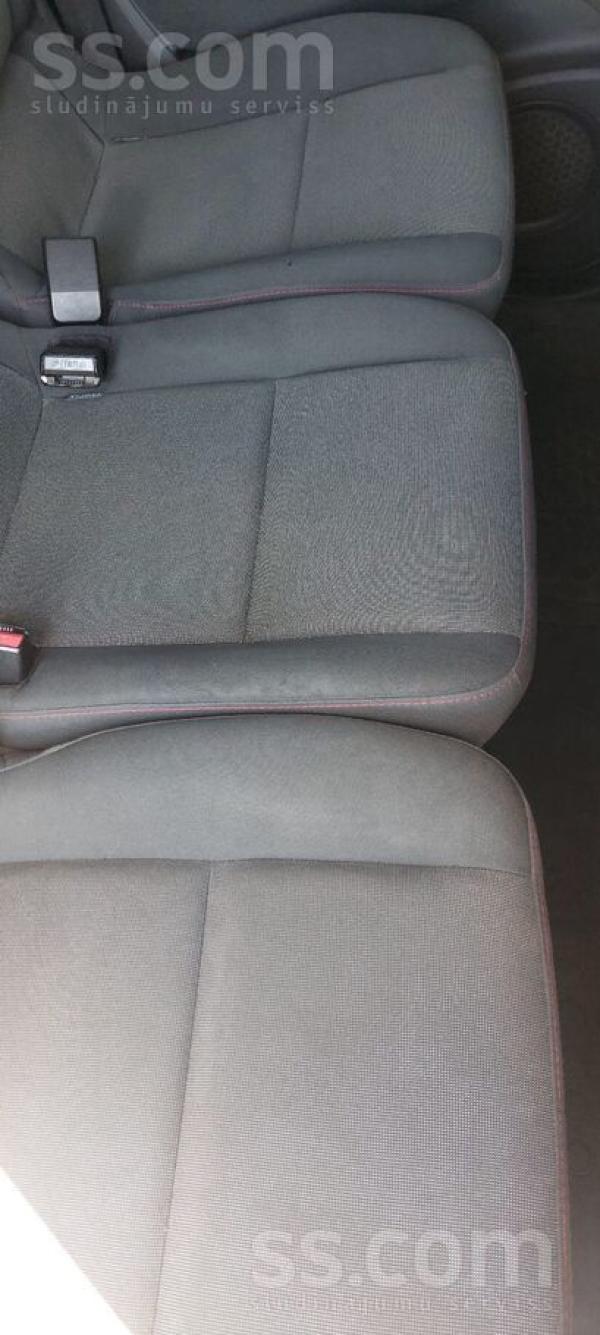Pelēks Renault Scenic 2013 Rīga, ar dzinēja tilpumu 1.90 L un nobraukumu 300 tūkst. km par 2755 €, foto 3 vietnē AUTOMOTO.COM.LV