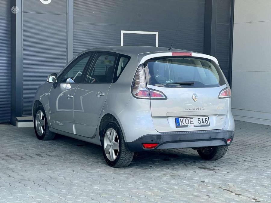 Pelēks Renault Scenic 2015 Viļņa, ar dzinēja tilpumu 1.46 L un nobraukumu 195 tūkst. km par 4390 €, foto 9 vietnē AUTOMOTO.COM.LV