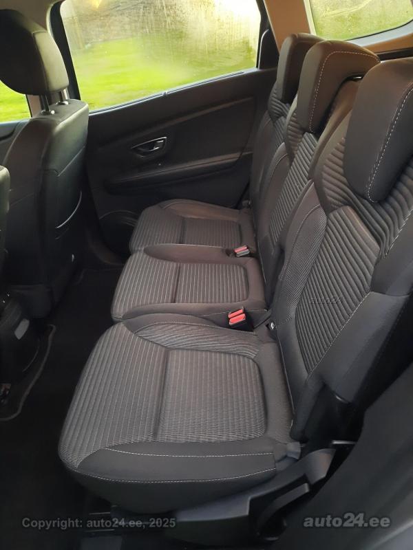 Pelēks Renault Scenic 2017 Tallina, ar dzinēja tilpumu 1.50 L un nobraukumu 166 tūkst. km par 11900 €, foto 11 vietnē AUTOMOTO.COM.LV