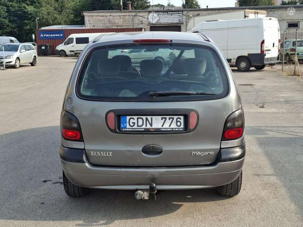 Grey Renault Scenic 1999 in Plunge, with an engine capacity of 1.60 L and mileage of 165 thousand km for 830 €, photo 4 on AUTOMOTO.COM.LV