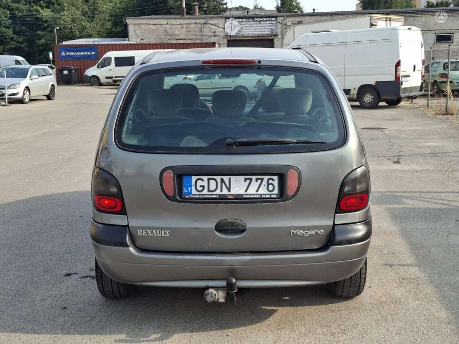 Grey Renault Scenic 1999 in Plunge, with an engine capacity of 1.60 L and mileage of 165 thousand km for 830 €, photo 5 on AUTOMOTO.COM.LV