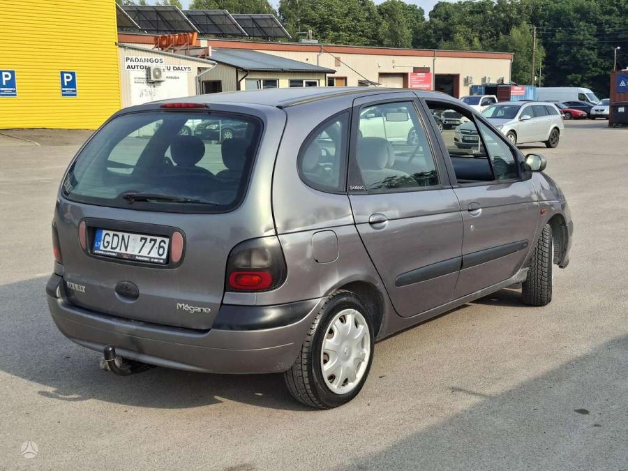 Grey Renault Scenic 1999 in Plunge, with an engine capacity of 1.60 L and mileage of 165 thousand km for 830 €, photo 6 on AUTOMOTO.COM.LV