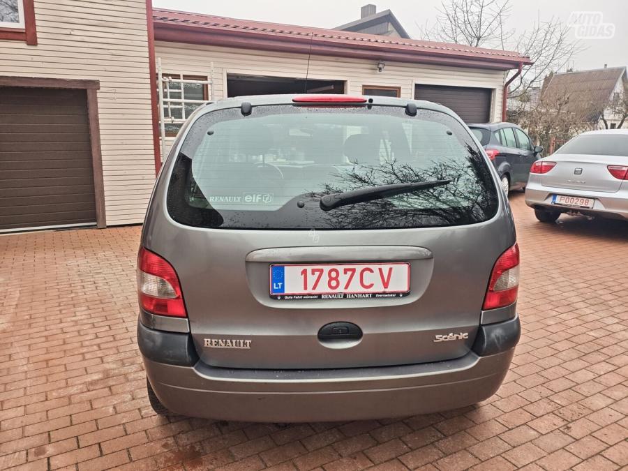 Grey Renault Scenic 2000 in Vilnius, with an engine capacity of 1.60 L and mileage of 207 thousand km for 1200 €, photo 7 on AUTOMOTO.COM.LV