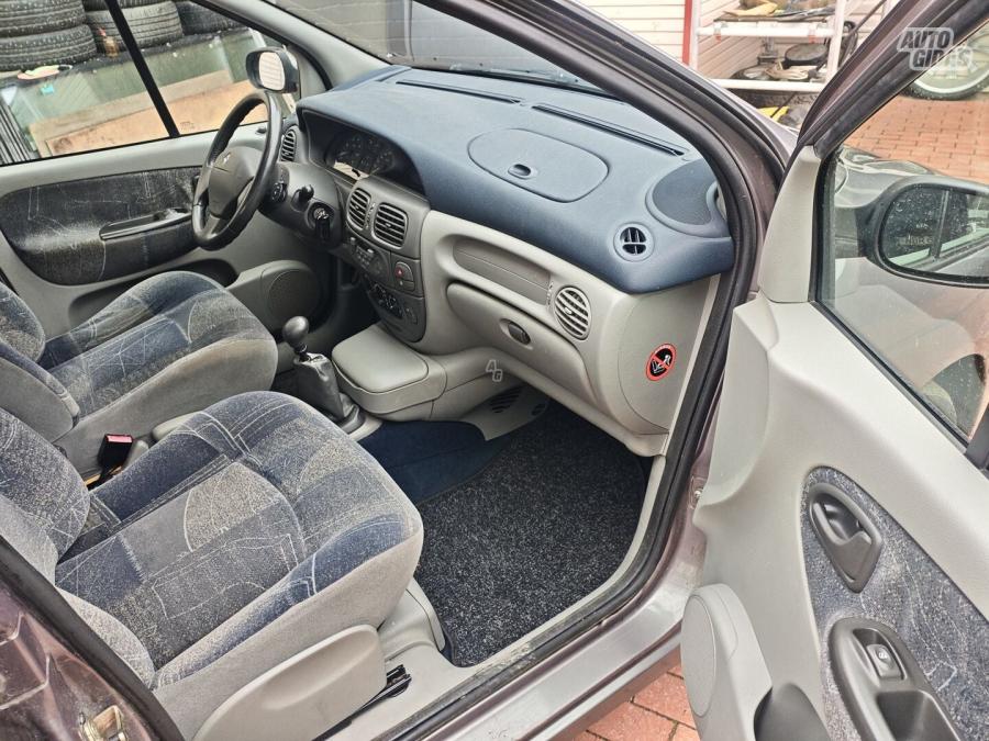Grey Renault Scenic 2000 in Vilnius, with an engine capacity of 1.60 L and mileage of 207 thousand km for 1200 €, photo 14 on AUTOMOTO.COM.LV