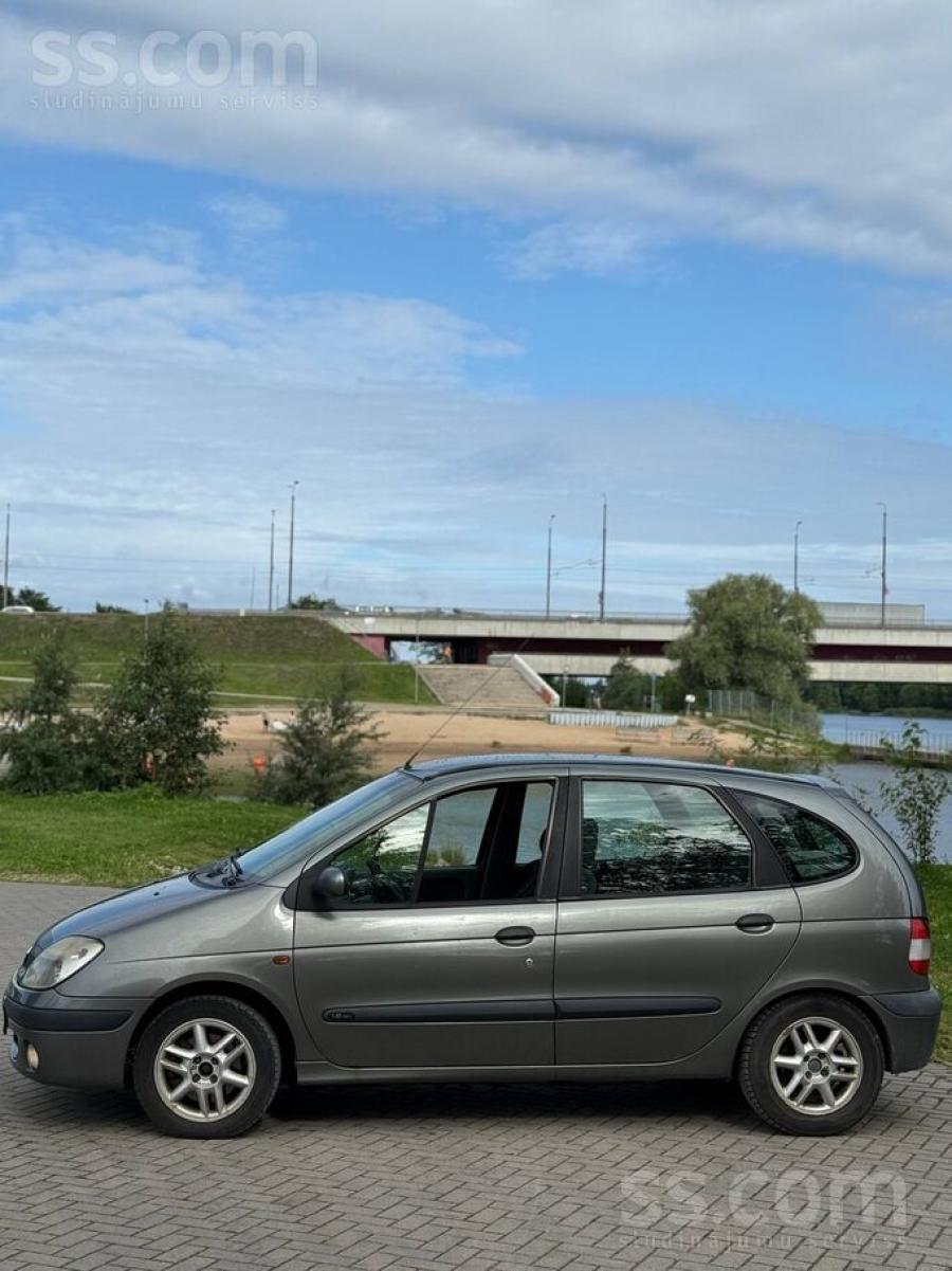 Grey Renault Scenic 2001 in Riga, with an engine capacity of 1.60 L and mileage of 230 thousand km for 730 €, photo 6 on AUTOMOTO.COM.LV