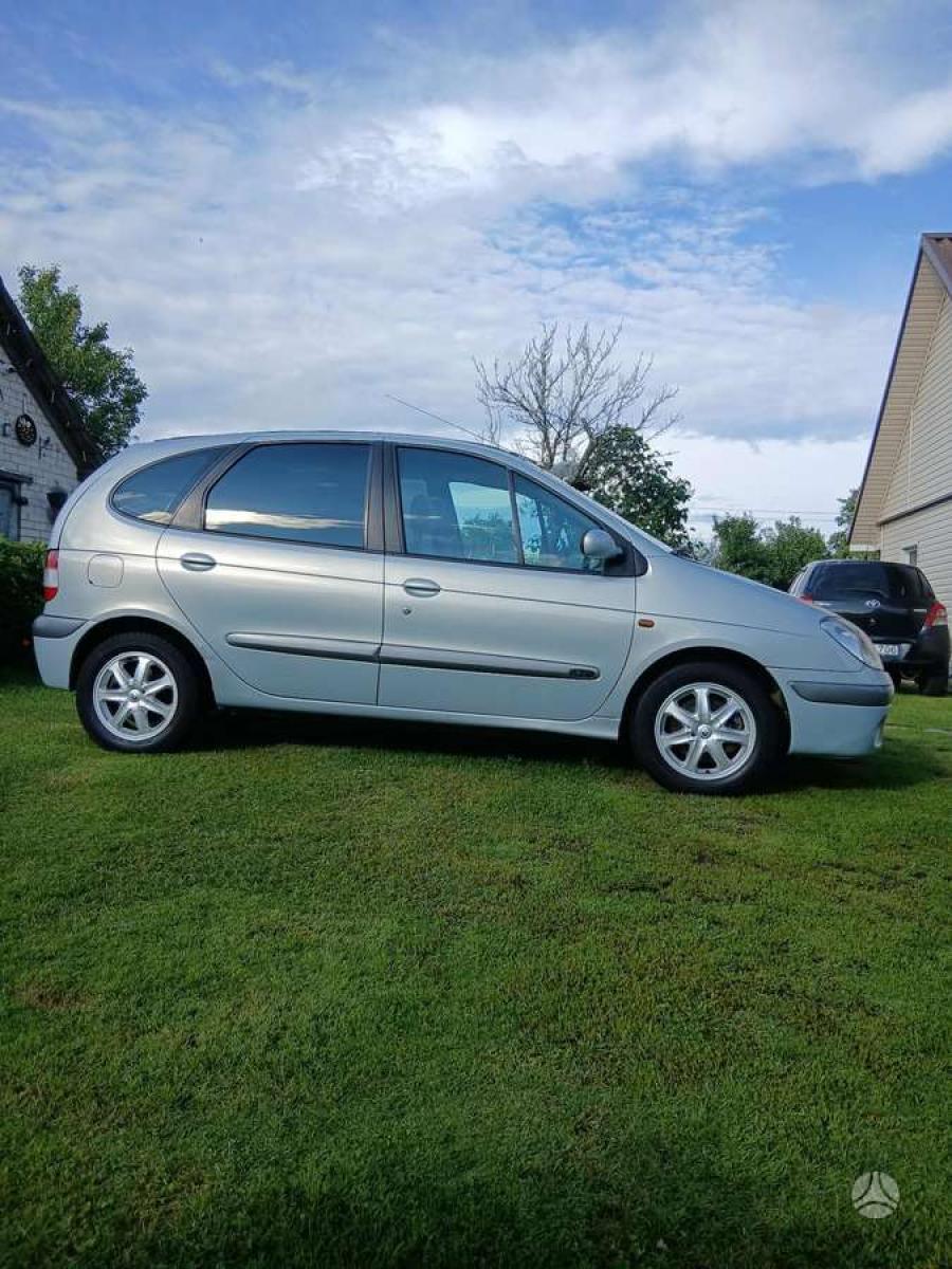 Grey Renault Scenic 2001 in Alytus, with an engine capacity of 1.90 L and mileage of 250 thousand km for 1100 €, photo 4 on AUTOMOTO.COM.LV