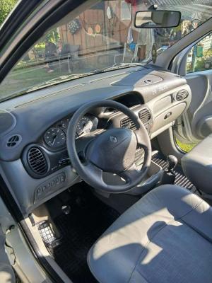 Grey Renault Scenic 2001 in Alytus, with an engine capacity of 1.90 L and mileage of 250 thousand km for 1100 €, photo 12 on AUTOMOTO.COM.LV