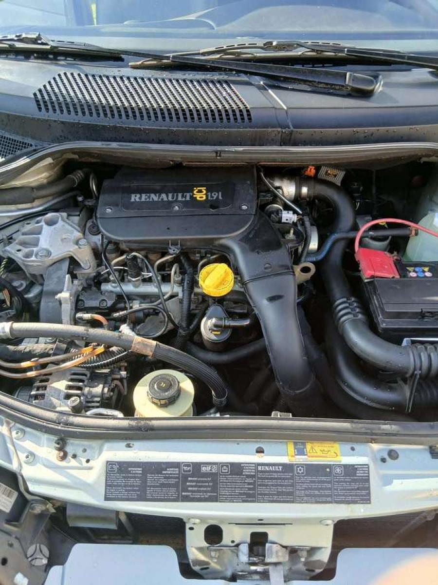 Grey Renault Scenic 2001 in Alytus, with an engine capacity of 1.90 L and mileage of 250 thousand km for 1100 €, photo 13 on AUTOMOTO.COM.LV