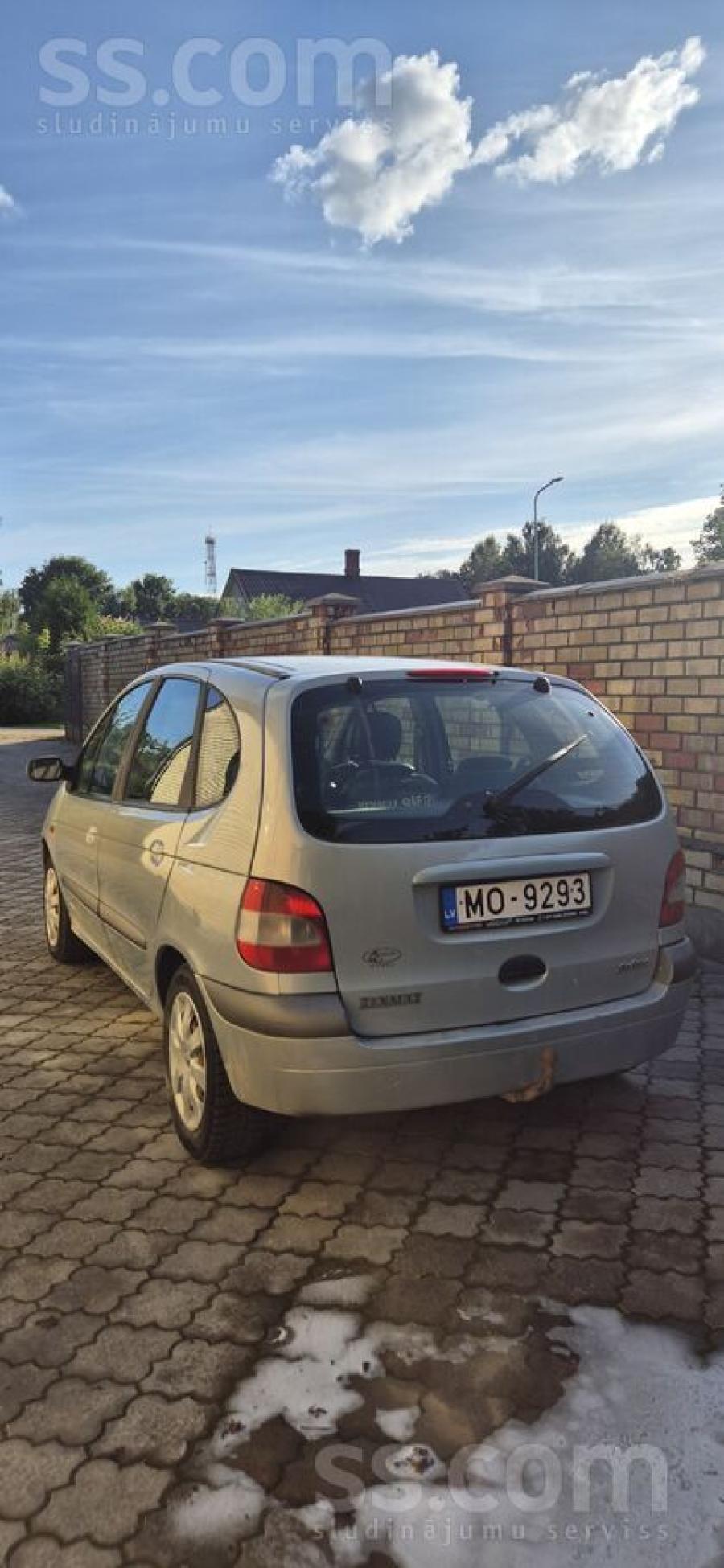 Pelēks Renault Scenic 2002 Rēzekne, ar dzinēja tilpumu 1.90 L un nobraukumu 335 tūkst. km par 700 €, foto 5 vietnē AUTOMOTO.COM.LV