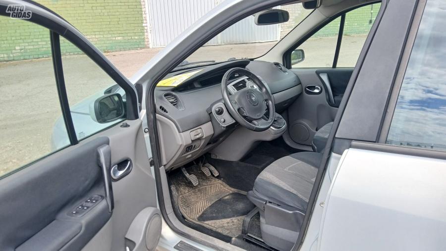 Pelēks Renault Scenic 2004 Radviliškis, ar dzinēja tilpumu 1.60 L un nobraukumu 146 tūkst. km par 850 €, foto 10 vietnē AUTOMOTO.COM.LV