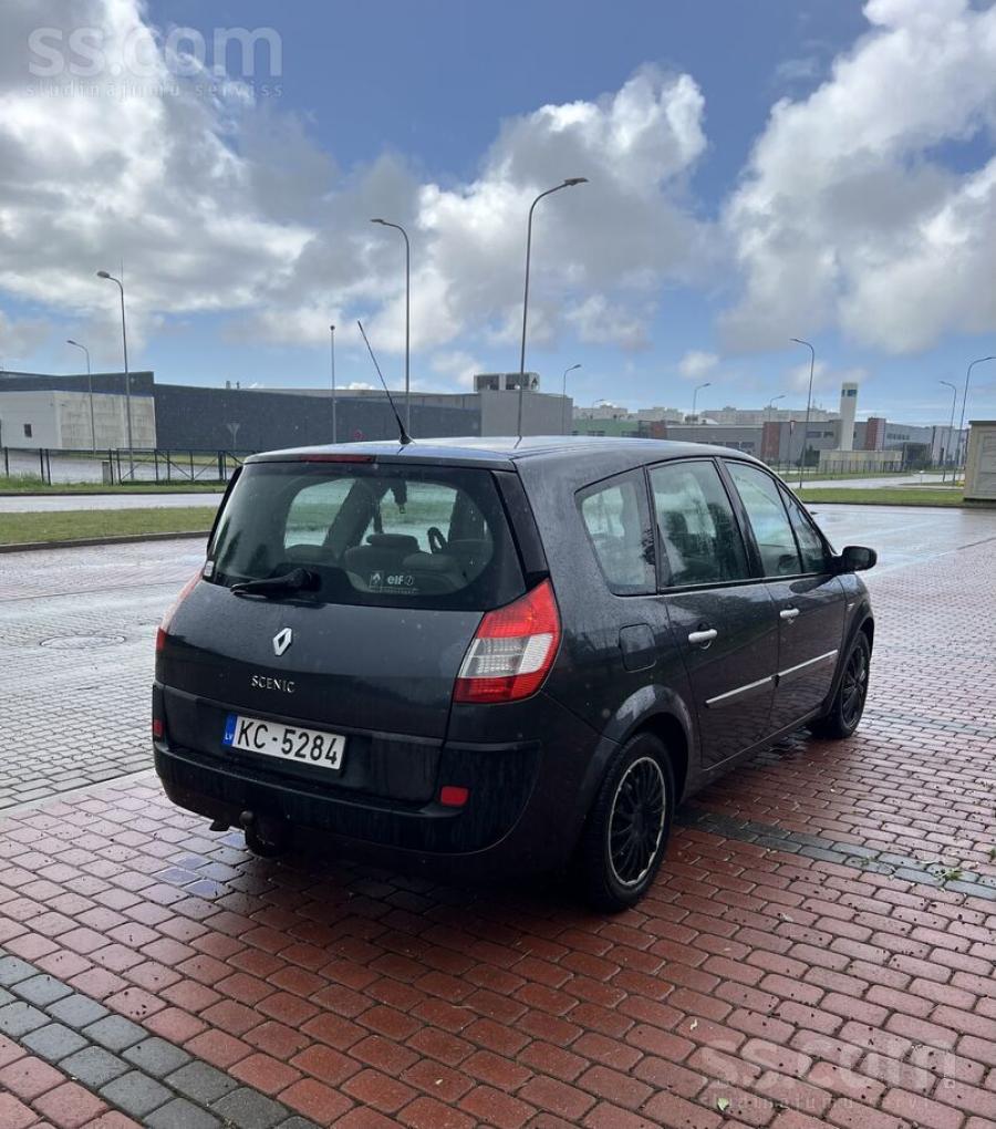 Pelēks Renault Scenic 2004 Ventspils, ar dzinēja tilpumu 1.90 L un nobraukumu 288 tūkst. km par 1050 €, foto 4 vietnē AUTOMOTO.COM.LV