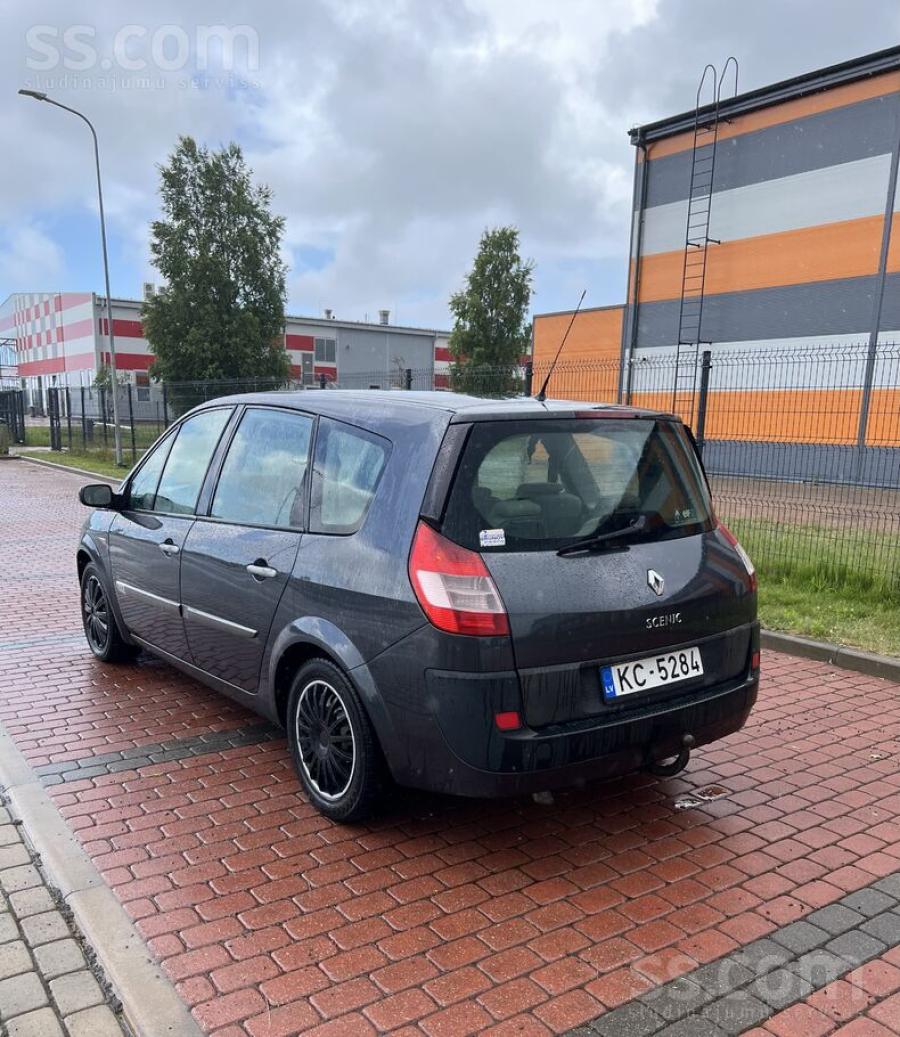 Pelēks Renault Scenic 2004 Ventspils, ar dzinēja tilpumu 1.90 L un nobraukumu 288 tūkst. km par 1050 €, foto 5 vietnē AUTOMOTO.COM.LV