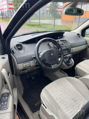 Pelēks Renault Scenic 2004 Ventspils, ar dzinēja tilpumu 1.90 L un nobraukumu 288 tūkst. km par 1050 €, foto 6 vietnē AUTOMOTO.COM.LV