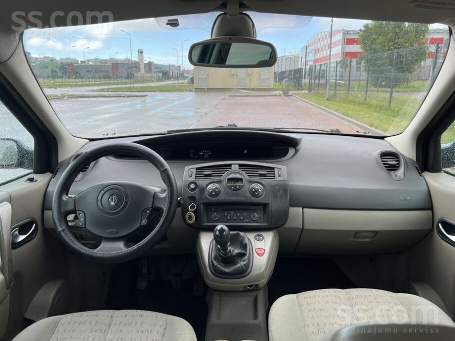 Pelēks Renault Scenic 2004 Ventspils, ar dzinēja tilpumu 1.90 L un nobraukumu 288 tūkst. km par 1050 €, foto 7 vietnē AUTOMOTO.COM.LV