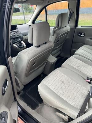 Pelēks Renault Scenic 2004 Ventspils, ar dzinēja tilpumu 1.90 L un nobraukumu 288 tūkst. km par 1050 €, foto 10 vietnē AUTOMOTO.COM.LV