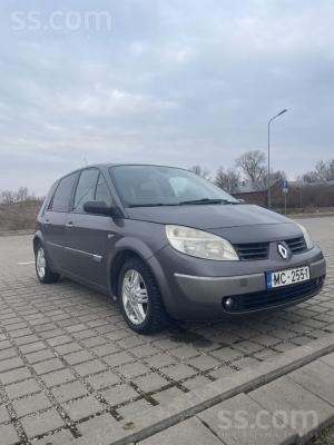 Pelēks Renault Scenic 2004 Daugavpils, ar dzinēja tilpumu 1.90 L un nobraukumu 295 tūkst. km par 700 €, foto  vietnē AUTOMOTO.COM.LV