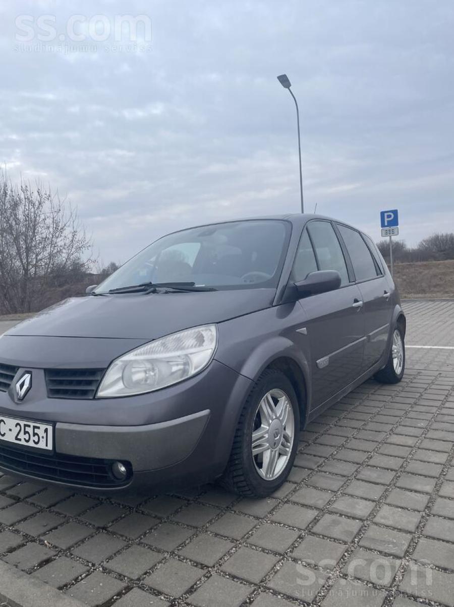 Pelēks Renault Scenic 2004 Daugavpils, ar dzinēja tilpumu 1.90 L un nobraukumu 295 tūkst. km par 700 €, foto 4 vietnē AUTOMOTO.COM.LV