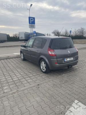 Pelēks Renault Scenic 2004 Daugavpils, ar dzinēja tilpumu 1.90 L un nobraukumu 295 tūkst. km par 700 €, foto 8 vietnē AUTOMOTO.COM.LV