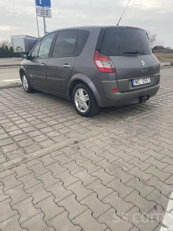 Pelēks Renault Scenic 2004 Daugavpils, ar dzinēja tilpumu 1.90 L un nobraukumu 295 tūkst. km par 700 €, foto 8 vietnē AUTOMOTO.COM.LV