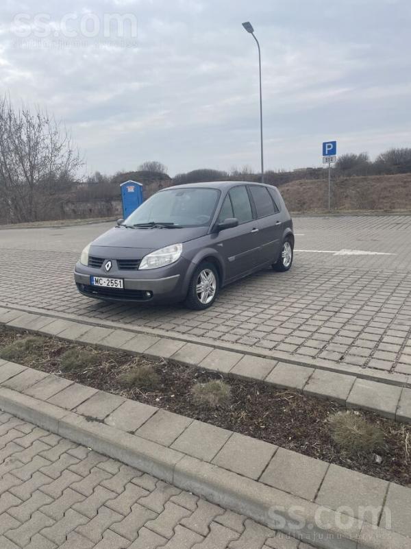 Pelēks Renault Scenic 2004 Daugavpils, ar dzinēja tilpumu 1.90 L un nobraukumu 295 tūkst. km par 700 €, foto 10 vietnē AUTOMOTO.COM.LV