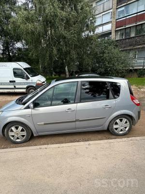 Pelēks Renault Scenic 2004 Rīga, ar dzinēja tilpumu 1.90 L un nobraukumu 179 tūkst. km par 1100 €, foto 4 vietnē AUTOMOTO.COM.LV
