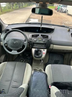 Pelēks Renault Scenic 2004 Rīga, ar dzinēja tilpumu 1.90 L un nobraukumu 179 tūkst. km par 1100 €, foto 7 vietnē AUTOMOTO.COM.LV