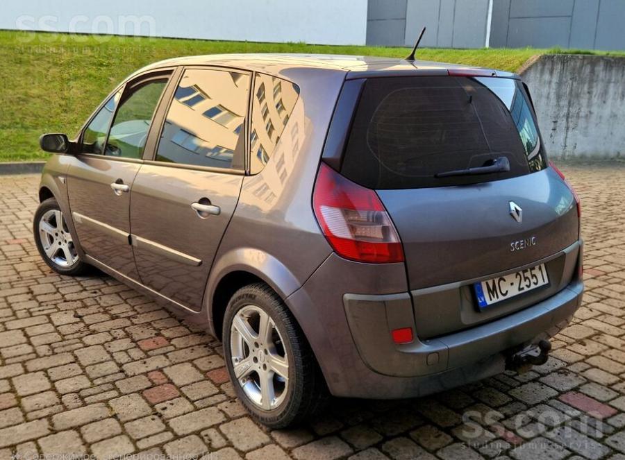 Grey Renault Scenic 2004 in Daugavpils, with an engine capacity of 1.90 L and mileage of 121 thousand km for 1150 €, photo 3 on AUTOMOTO.COM.LV
