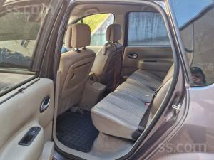 Grey Renault Scenic 2004 in Daugavpils, with an engine capacity of 1.90 L and mileage of 121 thousand km for 1150 €, photo 6 on AUTOMOTO.COM.LV
