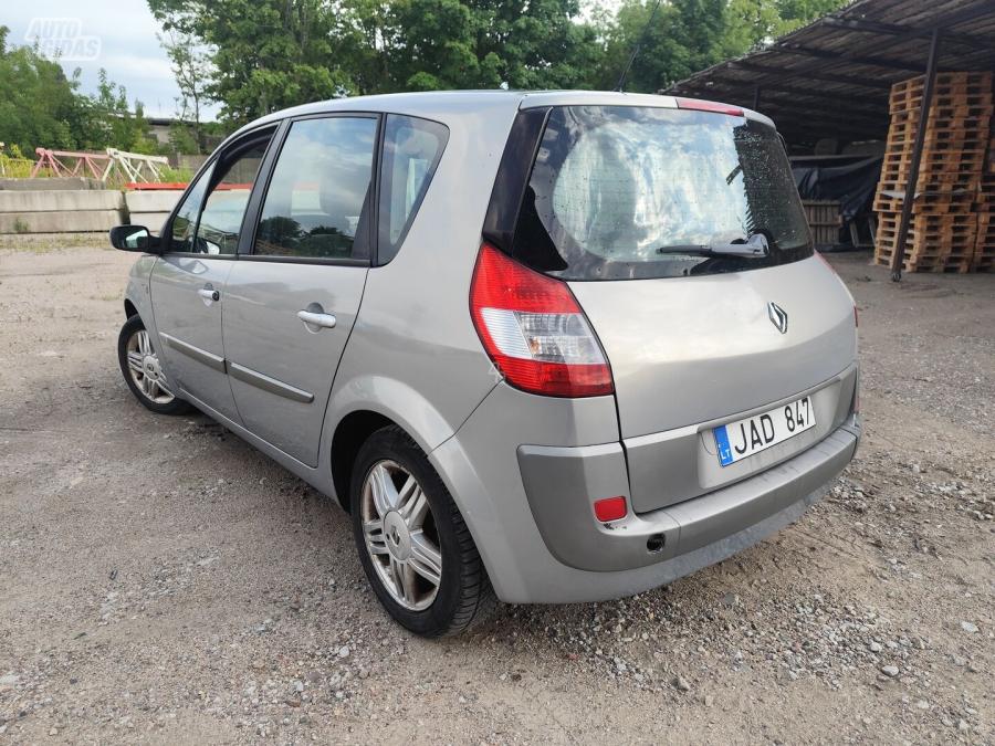 Pelēks Renault Scenic 2004 Klaipėda, ar dzinēja tilpumu 1.60 L un nobraukumu 459 tūkst. km par 1250 €, foto 5 vietnē AUTOMOTO.COM.LV
